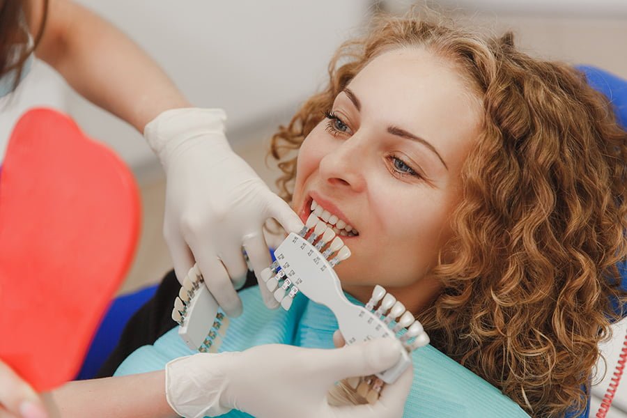 Smalțul dinților. Ce este și cum îl tratăm? - Omnia Dental